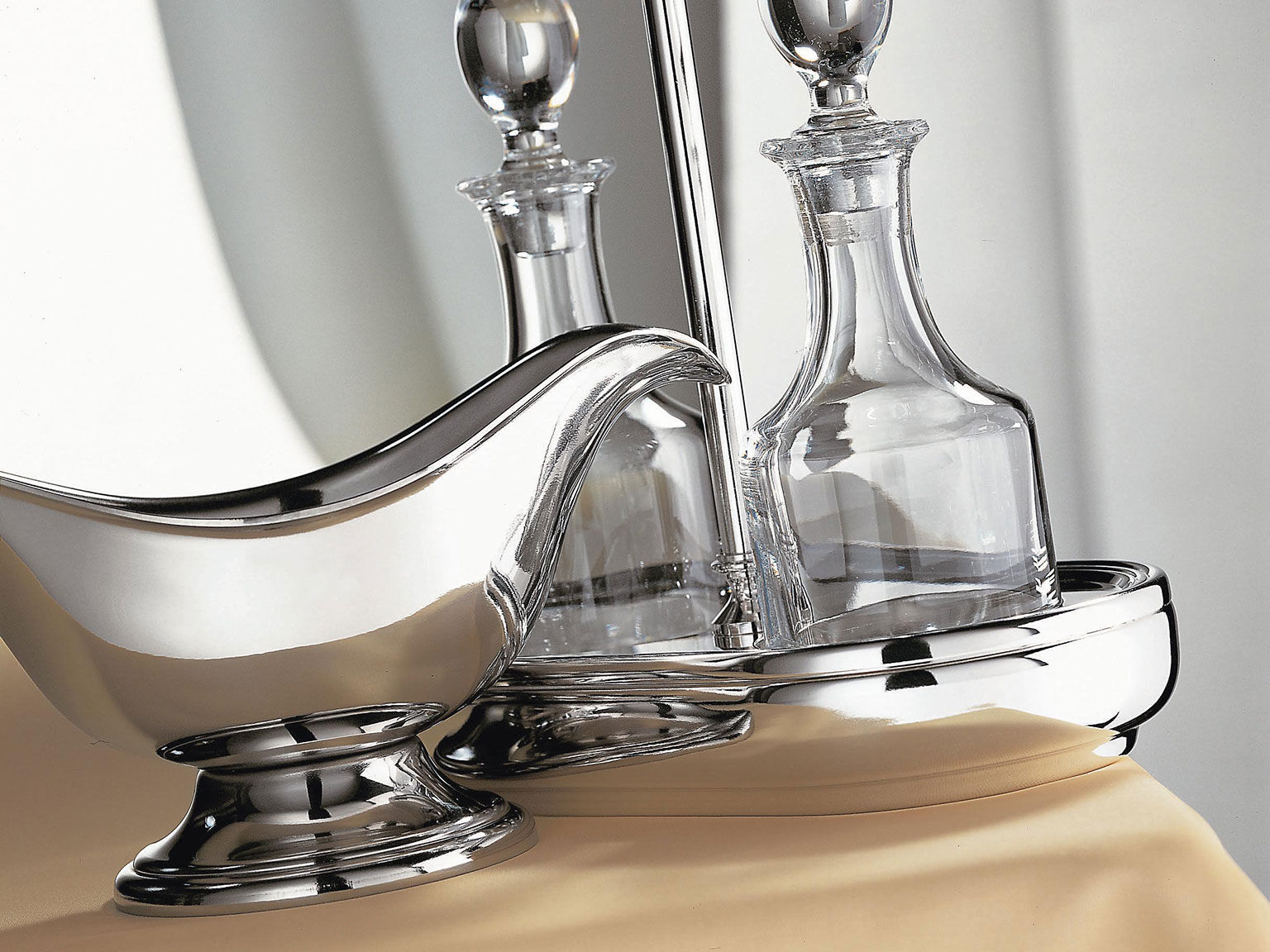 Saucière et porte-sauces design | Sambonet